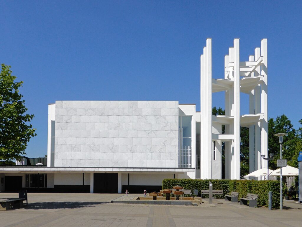 Stephanuskirche - Architecture Adventures
