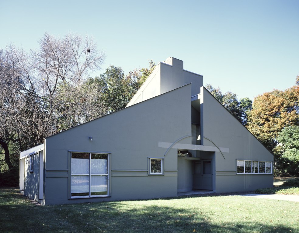 Robert Venturi - Architecture Adventures